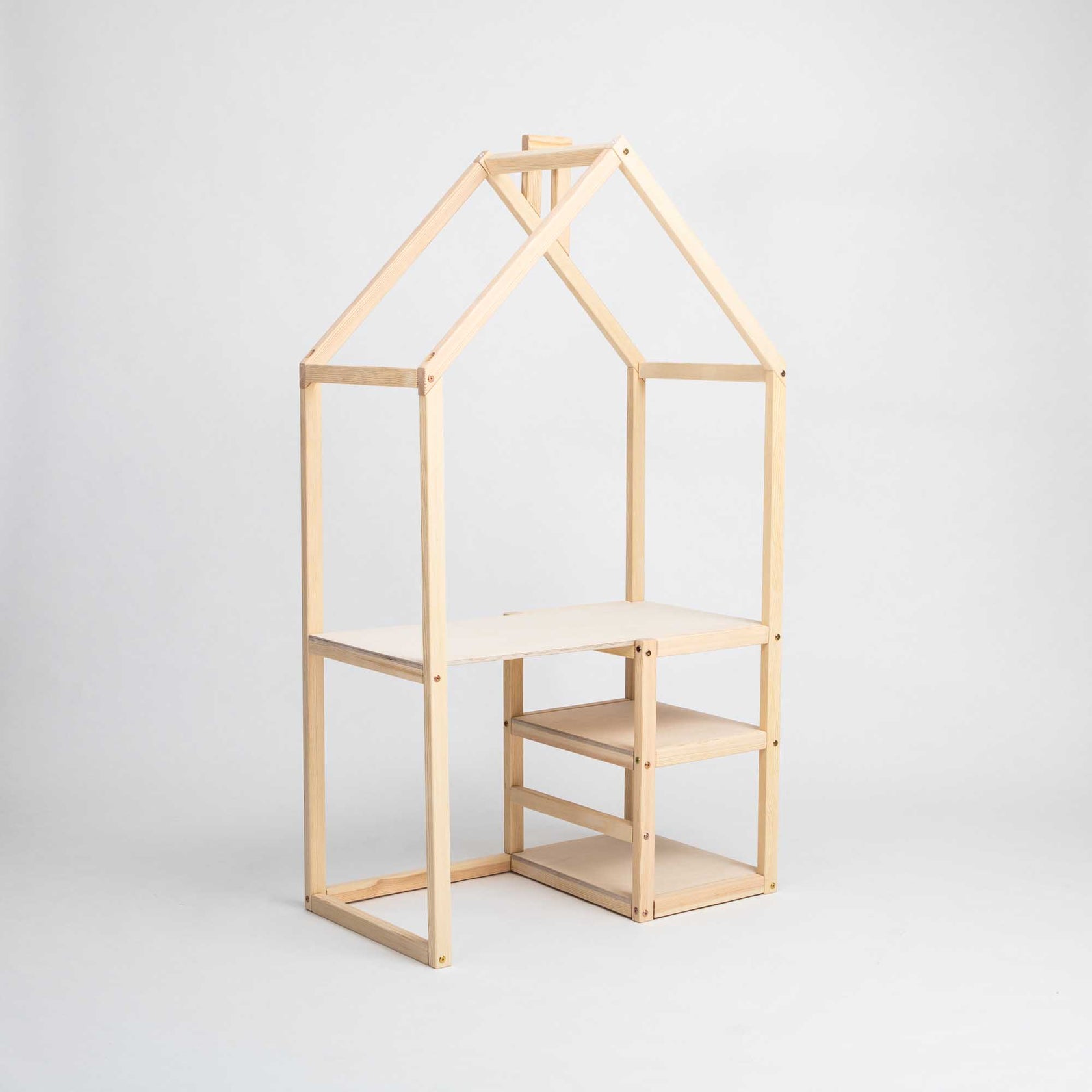 House-shaped toddler desk – Sweet HOME from wood